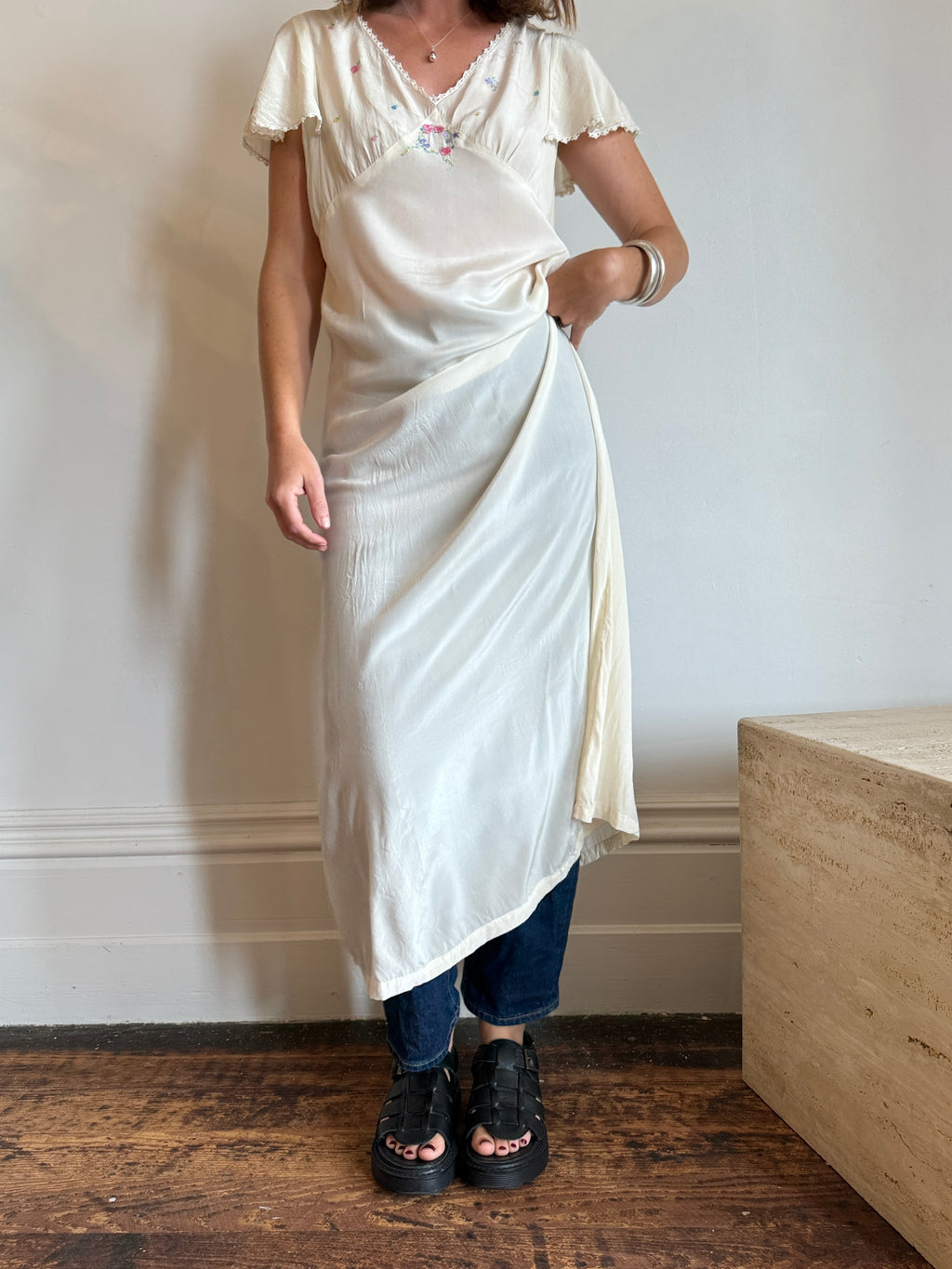Vintage Cream Sundress with Floral Embroidery – Call Me The Breeze