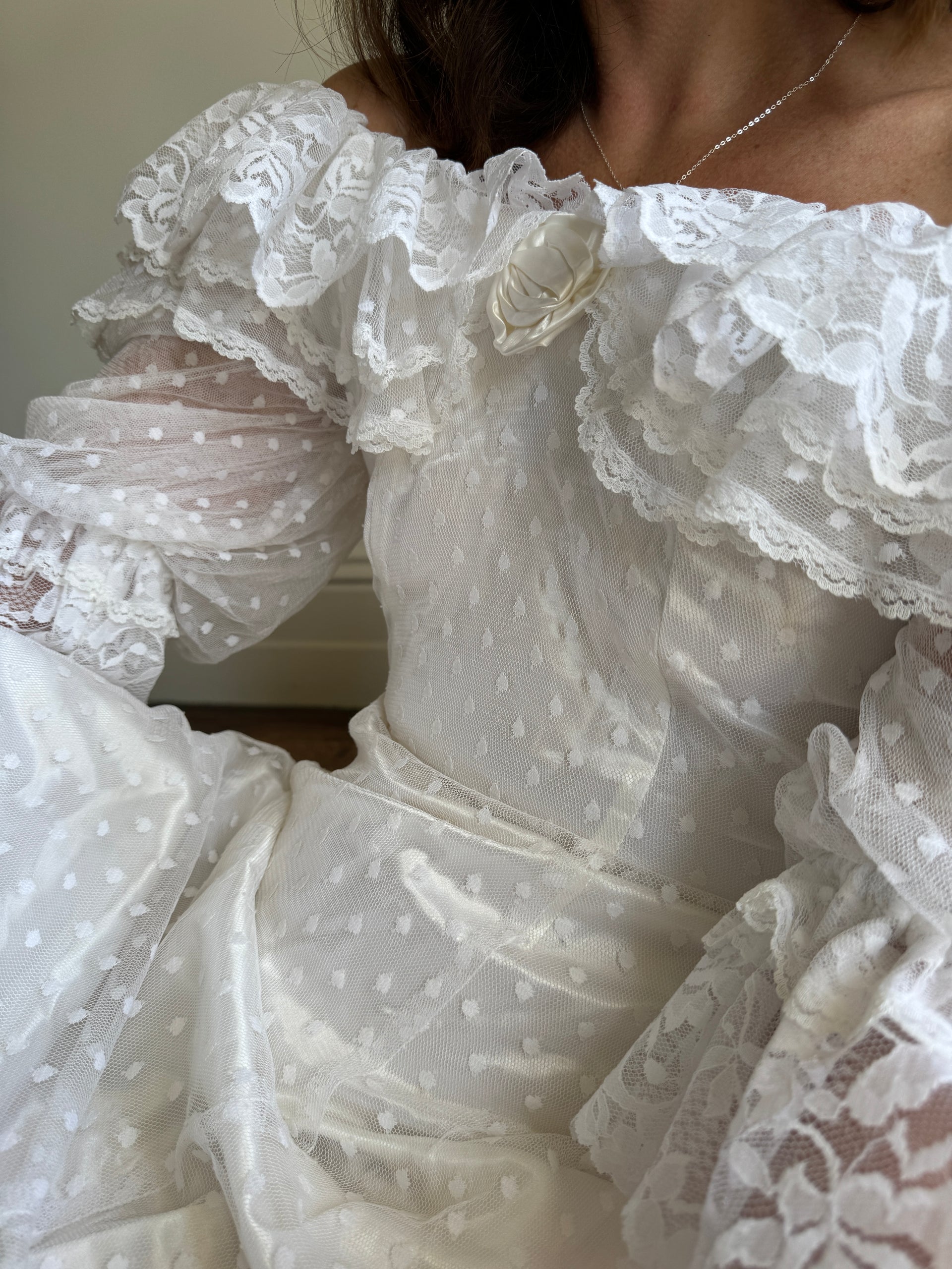 Vintage Mesh Lace Rosette Dress with Pink Bows – Call Me The Breeze